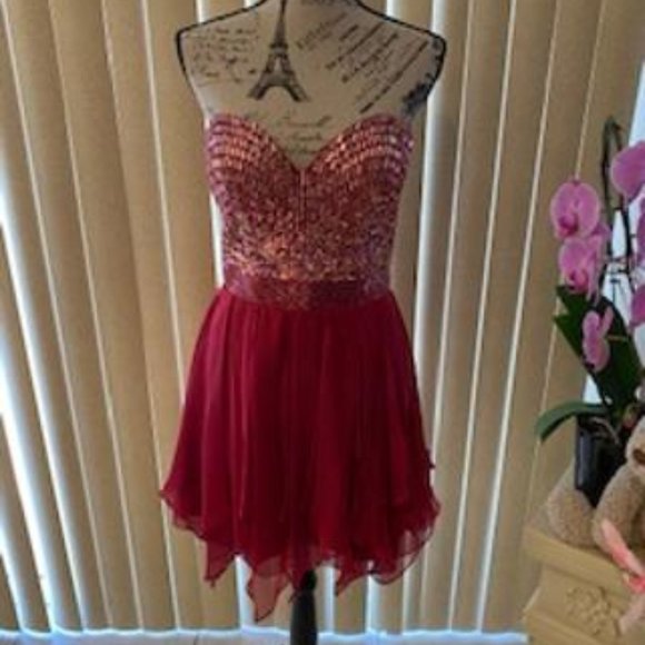 Sherri Hill | Dresses | Beautiful Ruby Red Chiffon Strapless ...